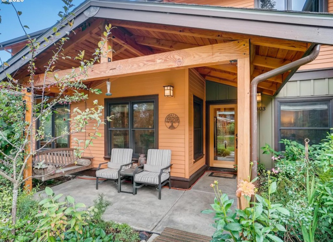 Beautiful Townhome with Detached Art Studio For Sale - Foundation for ...